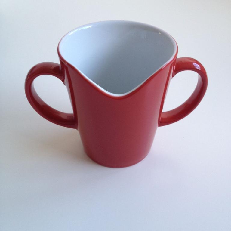 Tasse Mit Zwei Henkeln